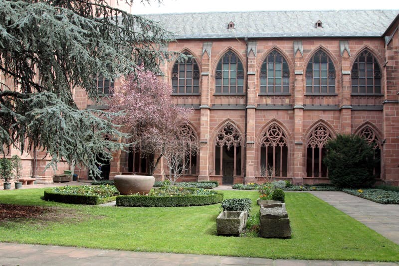 Interior of Mainz Cathedral Stock Image - Image of pfalz, medieval ...