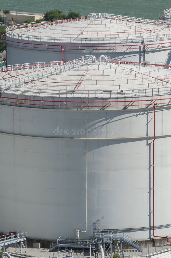 Oil tank stock image. Image of chemistry, factory, energy - 155086941
