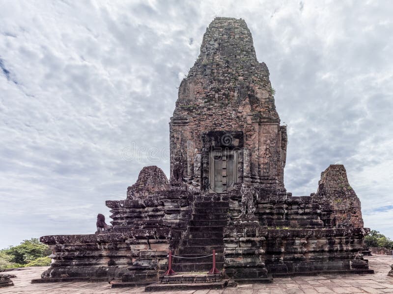 Details, Sculptures and Structures of the Pre Rup Temple in Cambodia ...