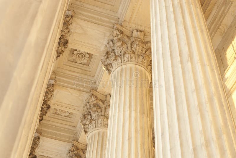 Detalhes Da Coluna Da Corte Suprema Imagem de Stock - Imagem de unido ...
