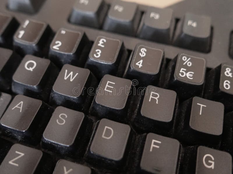 Detalle De Las Teclas De Teclado Qwerty Foto de archivo - Imagen de ...