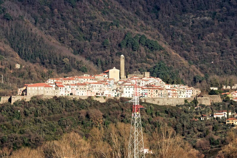 Detalle Del Caprigliola Un Pueblo Medieval Foto de archivo - Imagen de ...