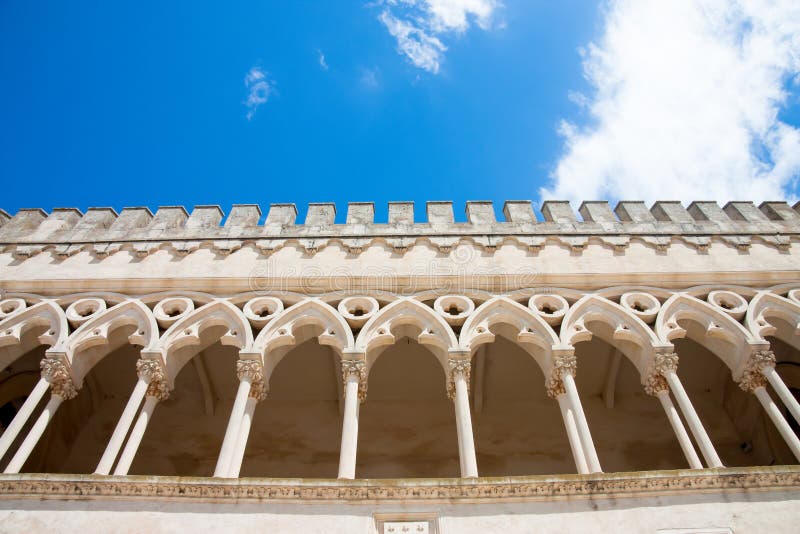 Detalle del castillo imagen de archivo. Imagen de caballeros - 20354491