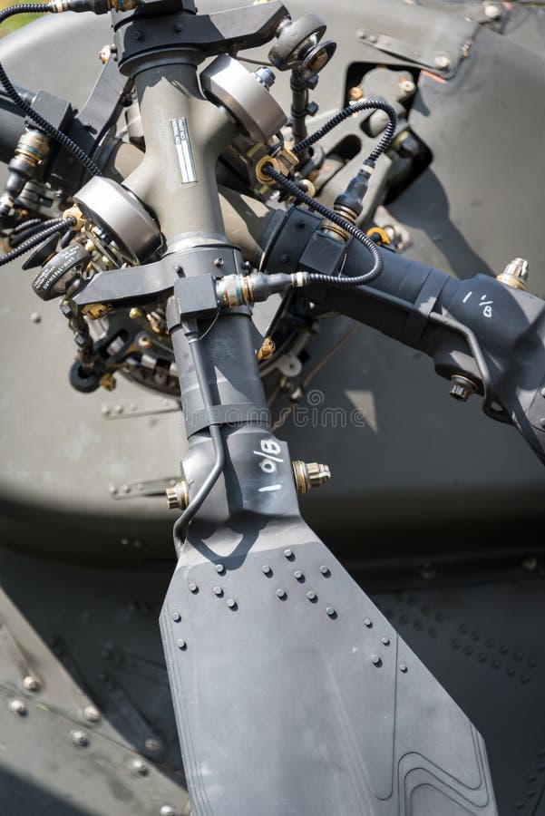 Detalle Del Rotor De Cola Del Helicóptero Foto de archivo - Imagen de ...