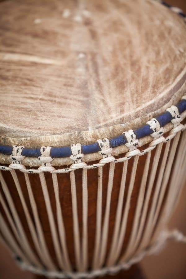 Detalle Del Tambor De Bongo Foto de archivo - Imagen de hospitalidad ...