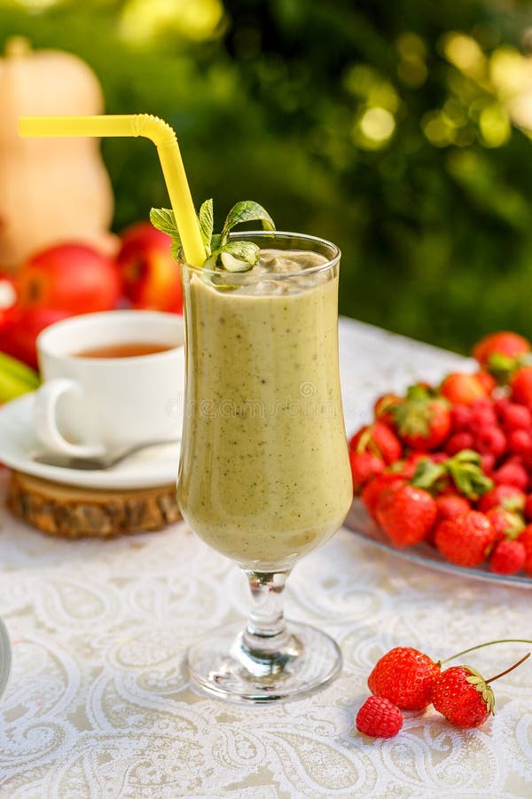 Detox, Healthy Vegetable Smoothie, Healthy Food on Decorated Table ...
