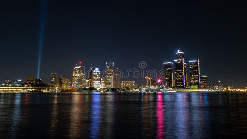Detroit skyline by night stock photo. Image of water, scene - 1194216