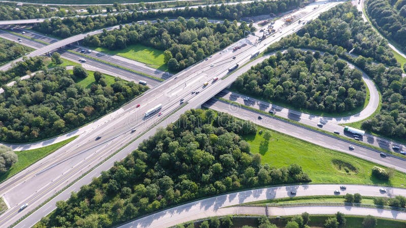 Deutsche Autobahnen Gesehen Von Oben Stockbild - Bild von datenbahnen ...
