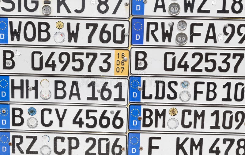 Deutsche Kfz-Kennzeichen stockbild. Bild von auto, straße - 13761791