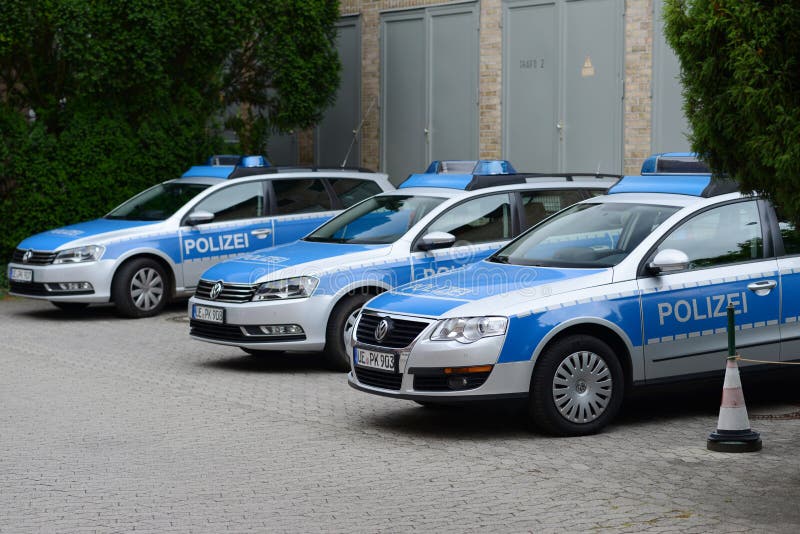 Deutsche Polizei redaktionelles foto. Bild von gerechtigkeit - 85626996