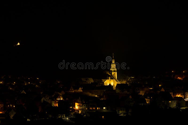 Eishaus In Der Stadt Hallenberg Stockbild - Bild von leuchte, winter ...