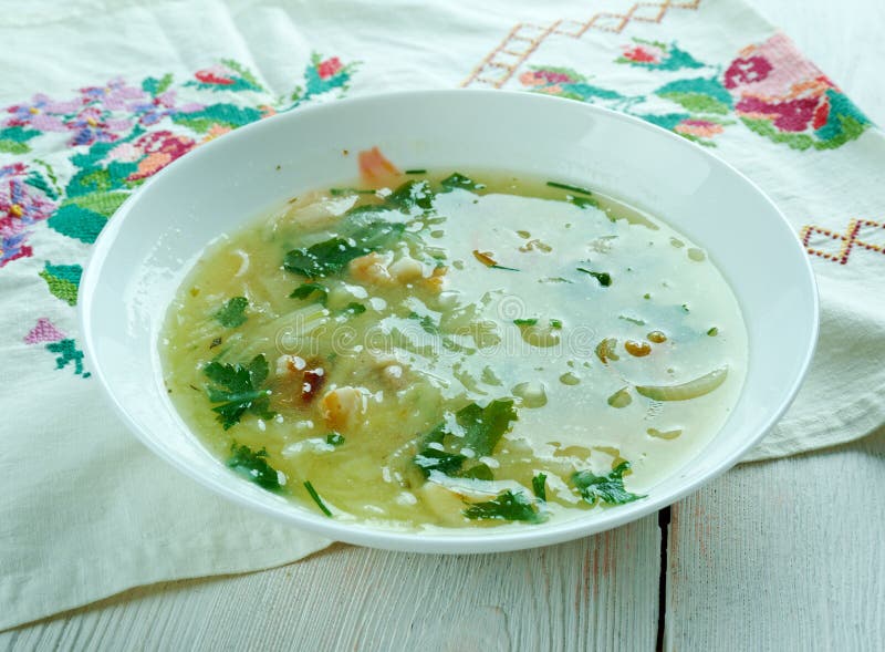 Deutsche Suppe Mit Kartoffeln Und Speck Stockbild - Bild von küche ...