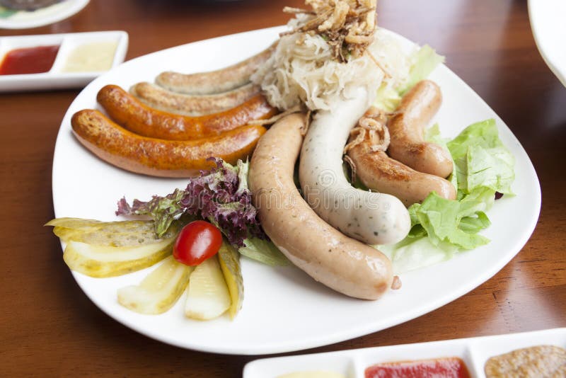 Deutsche Wurst stockbild. Bild von bayerisch, mahlzeit - 47299339