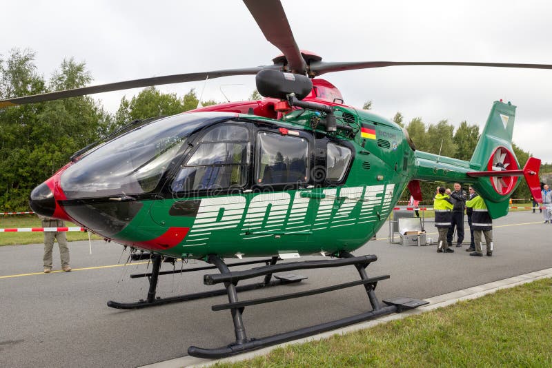 Deutscher Hubschrauber Polizei Eurocopter H145 Redaktionelles Bild ...