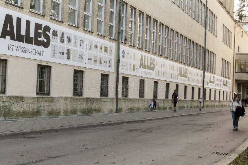 Deutsche Museum in Munich editorial photography. Image of wissenschaft ...
