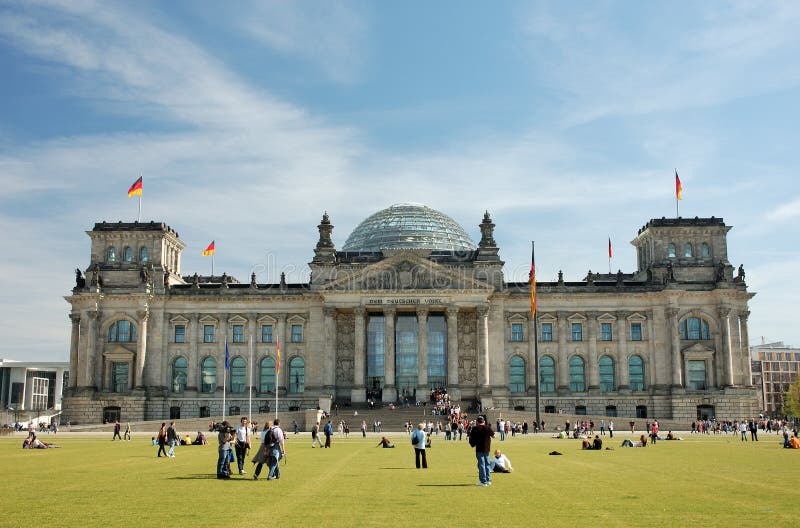 Reichstag Gebäude in Berlin Stockbild - Bild von parlament ...