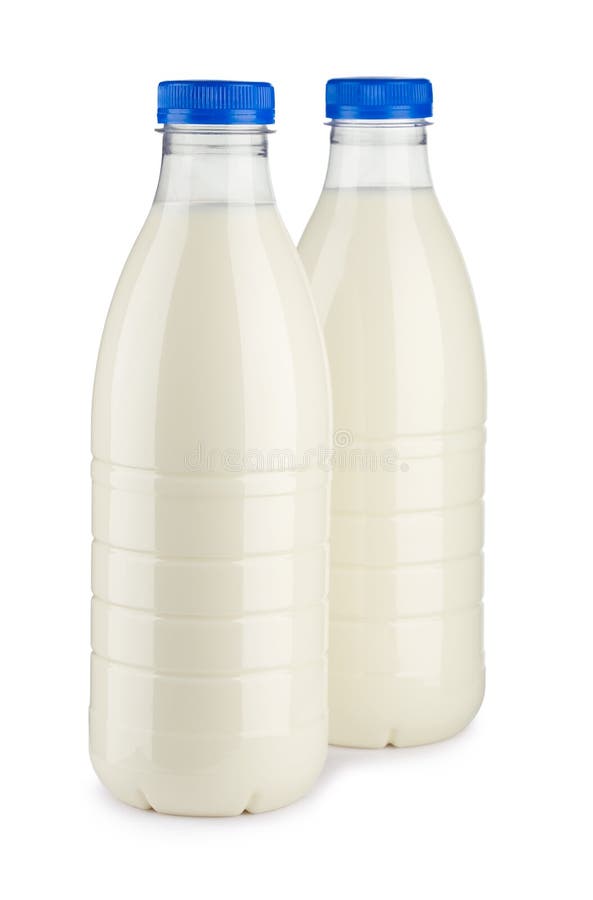 Deux bouteilles de lait image stock. Image du rafraîchissement - 13740481