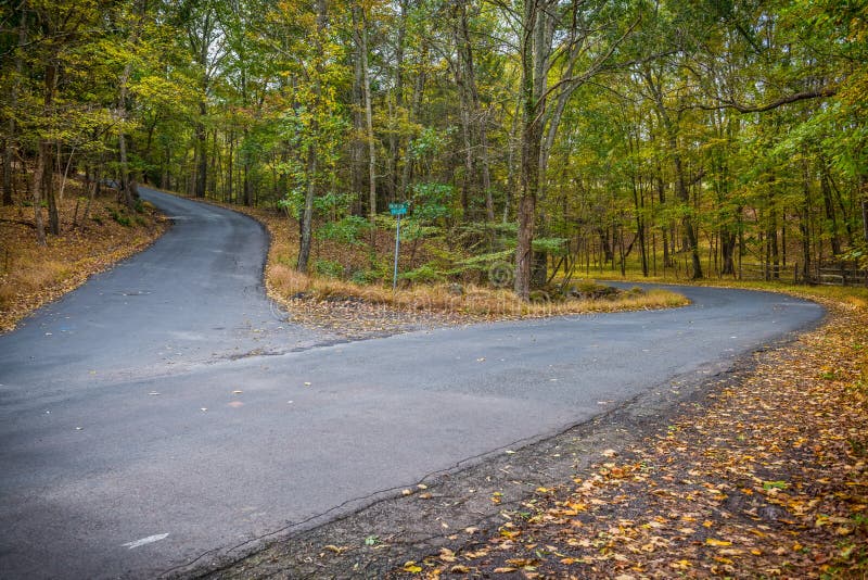 1,647 Photos de Paysage Avec Deux Routes - Photos de stock gratuites et ...