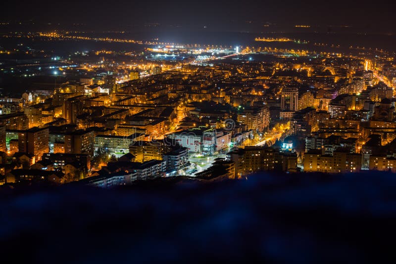 Deva City by night editorial stock photo. Image of landscape - 80592698