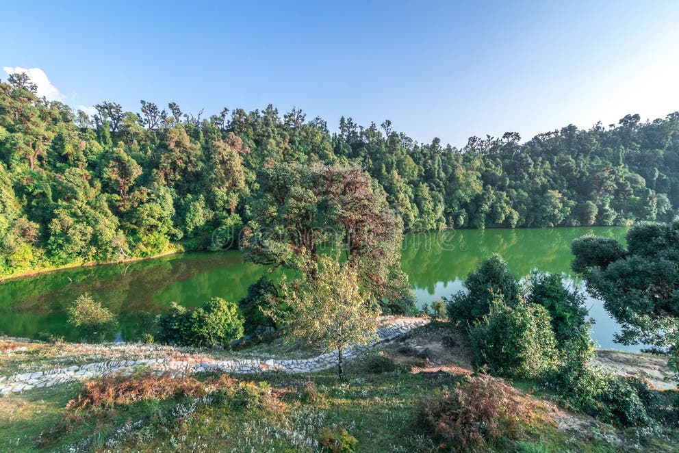 Devaria Tal - Chopta, Uttrakhand Stock Image - Image of uttarakhand, uttrakhand: 129468227