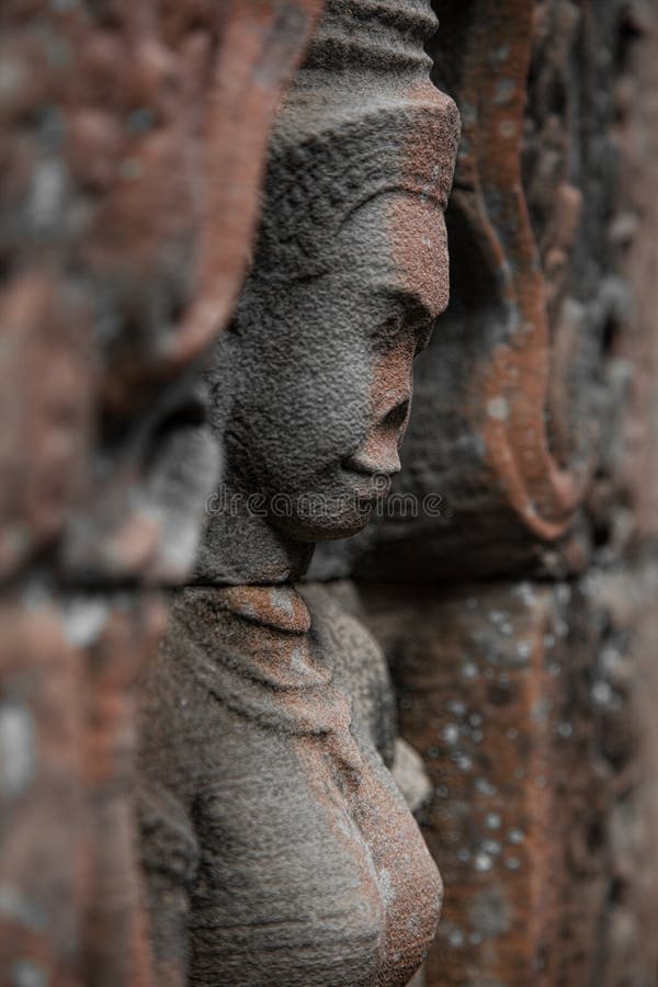 Devata statue in Angkor stock photo. Image of asia, khmer - 76363358