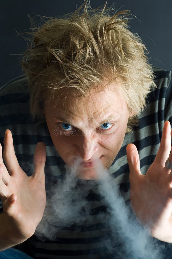 Devenir fou. photo stock. Image du exprimer, éclater, physique - 6950128