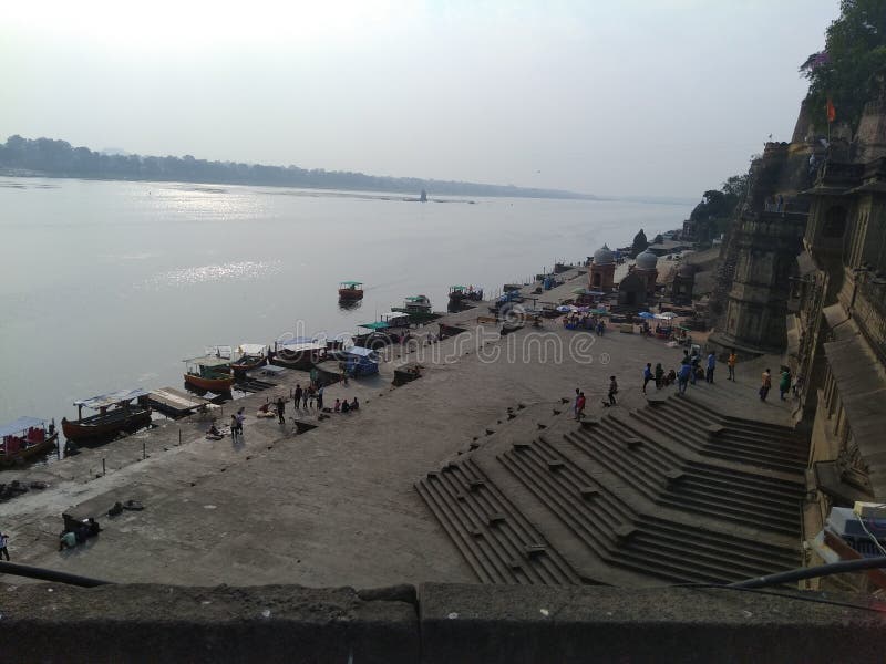 Narmada River stock photo. Image of ghat, narmada, mageshwar - 124085232