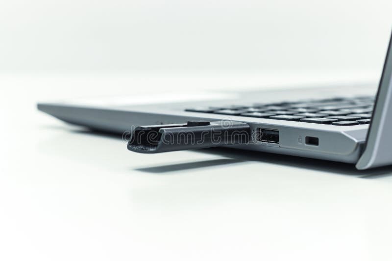 Device USB Drive for Save and Backup Data Connect To USB Port for ...