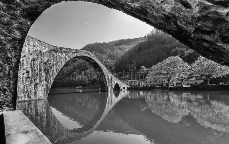 Devil S Bridge, Borgo a Mozzano, Italy Stock Photo - Image of park ...
