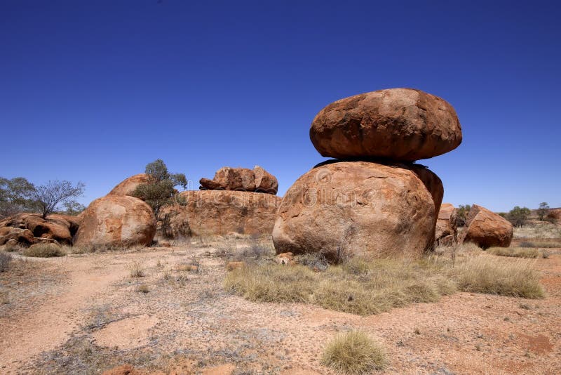 Devil Stones - Karlu Karlu, Central Australia Stock Image - Image of ...