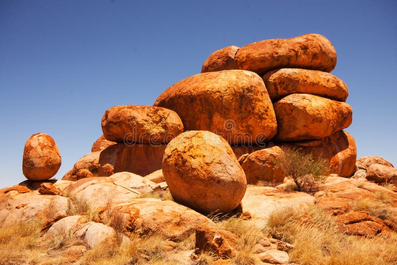 Devil Stones - Karlu Karlu, Central Australia Stock Image - Image of ...