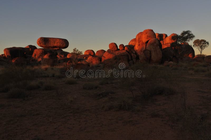 Devils Marbles Karlu Karlu at Sunset in the Northern Territory ...
