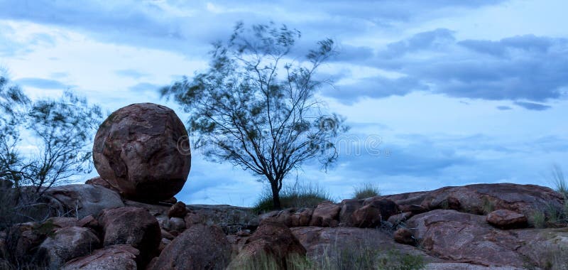 Devils Marbles on the Sunset Karlu Karlu Conservation Reserve, Northern ...