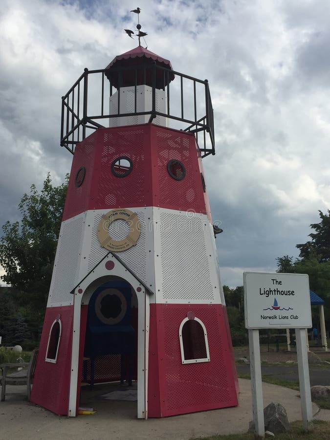 Devon S Place at Mathews Park in Norwalk, Connecticut Editorial Stock ...