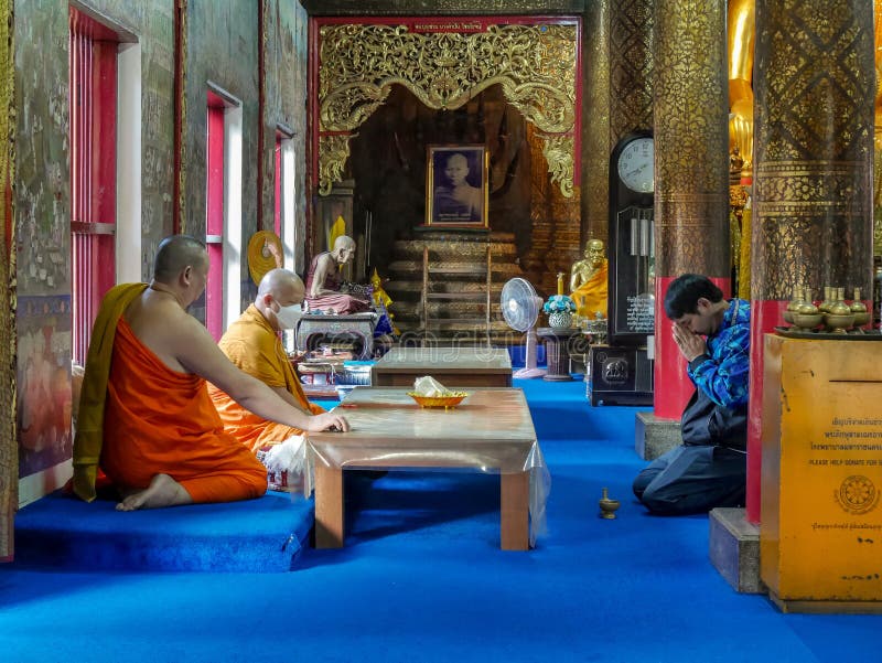 Devoted Buddhist Paying Respect Editorial Photo - Image of travel ...