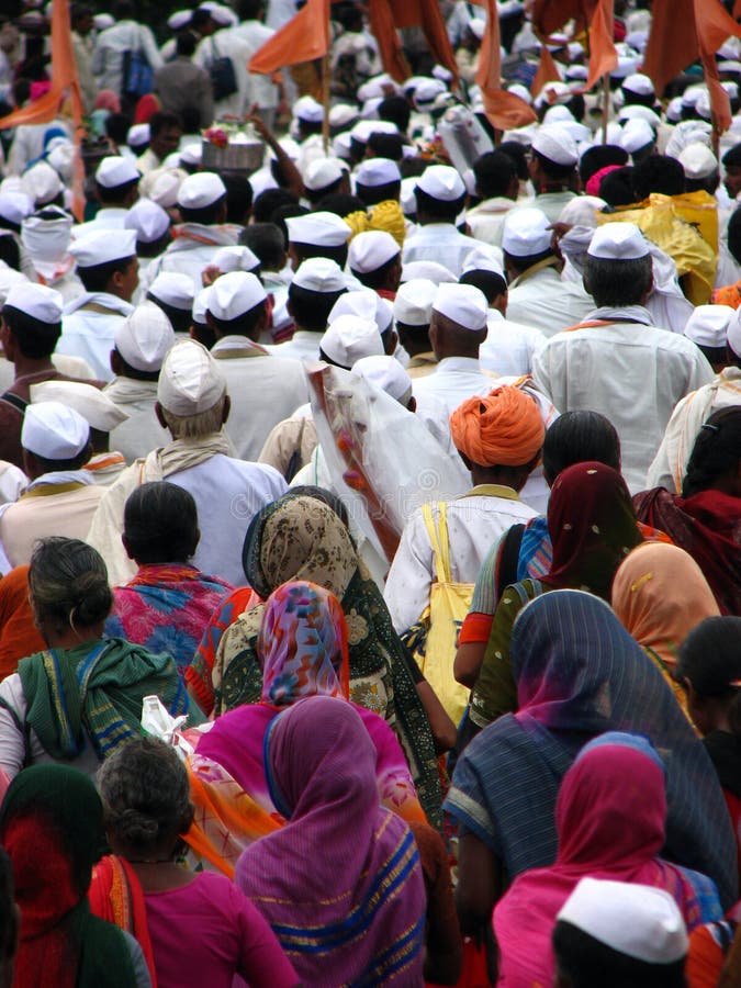 Devotee Families editorial photography. Image of auspicious - 2749167
