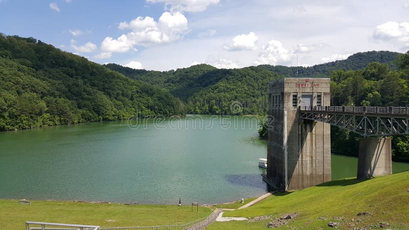 Dewey dam editorial photo. Image of kentucky, paintsville - 94849606