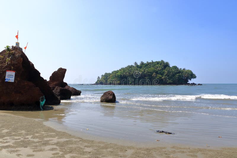 Dharmadam Island and Beach in Kannur, Kerala, India Stock Image - Image ...