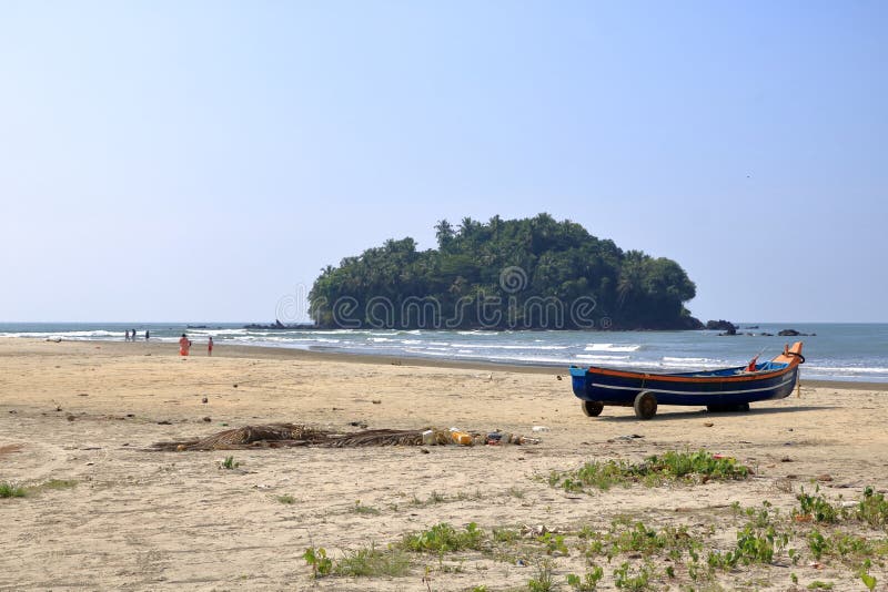 Dharmadam Island and Beach in Kannur, Kerala, India Stock Image - Image ...