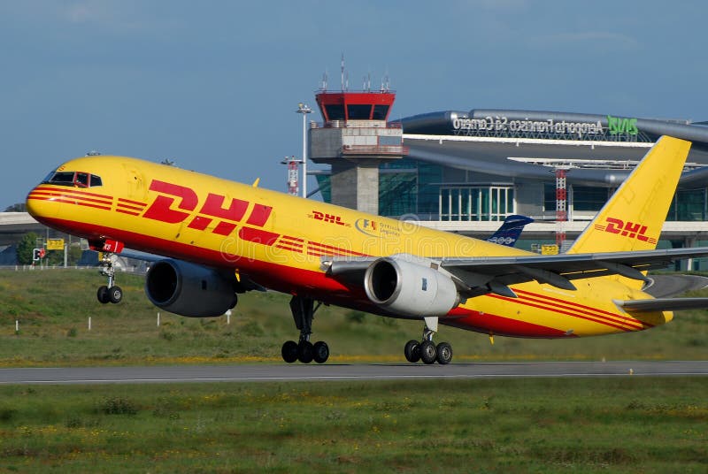 DHL samolot fotografia editorial. Obraz złożonej z wyraża - 31066947