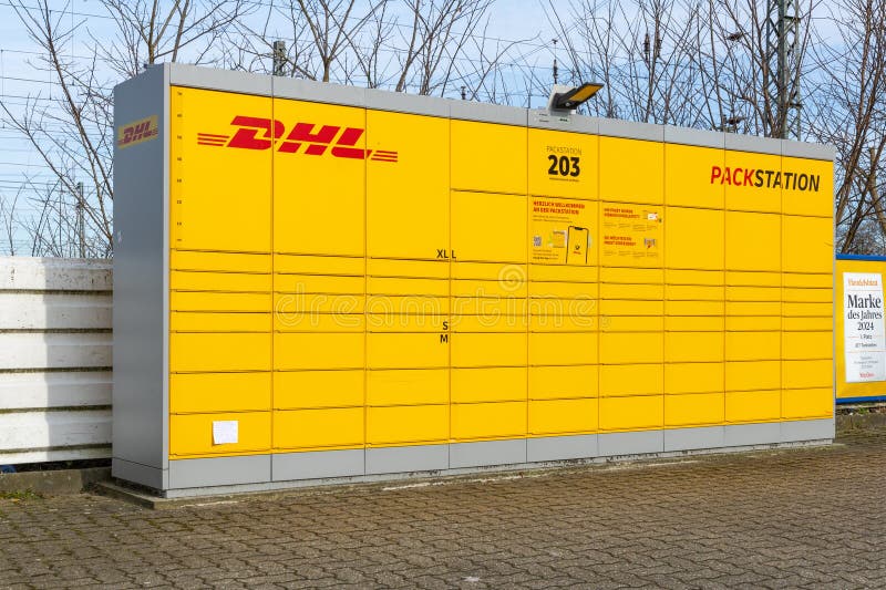 Dhl Parcel Machine Pack Station Stock Photos - Free & Royalty-Free ...