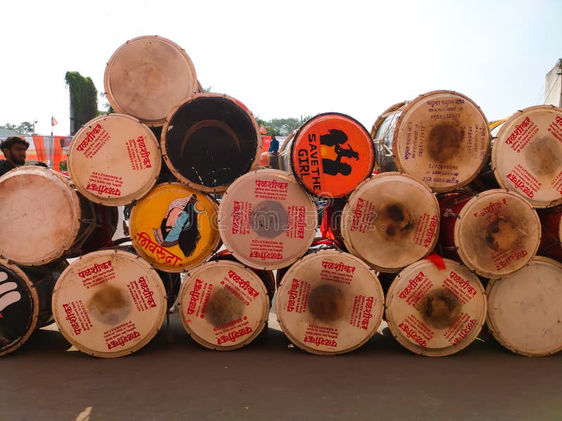 Dhol stacked in a row editorial photo. Image of maharashtra - 269311171