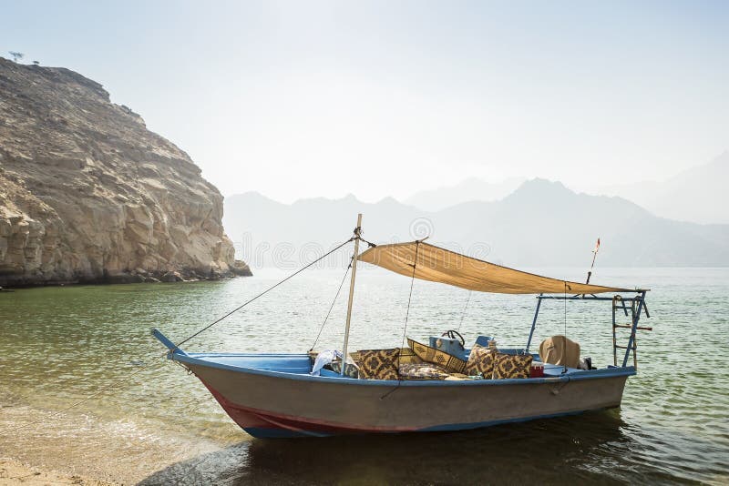 Dhow Boat in Musandam, Oman Stock Image - Image of musandam, mast: 51894029