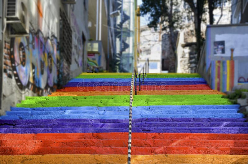 Scale Colorate Arcobaleno a Costantinopoli Fotografia Stock Editoriale ...