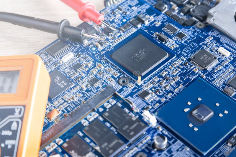 Service Engineer Install New RAM Memory Chips To the Laptop. Repairing ...