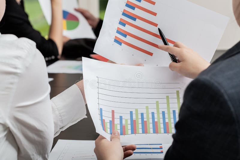 Diagram analysing stock image. Image of agent, customer - 33521515