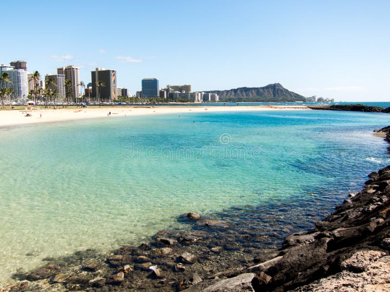Diamond Head from Waikiki stock image. Image of water - 31433361