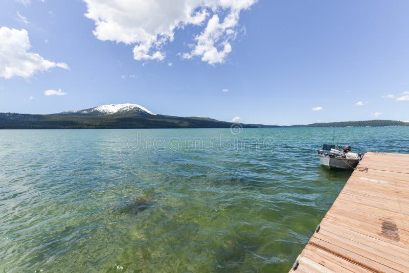 Diamond Lake and Mt.Hood, Oregon Stock Image - Image of snow, panorama ...