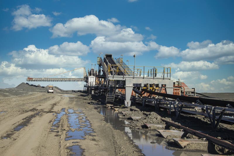 Diamond Mine Kimberlite Crusher Stock Photo - Image of excavation ...