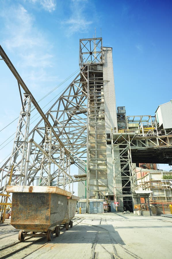 Diamond mine stock image. Image of shaft, commercial - 44611227